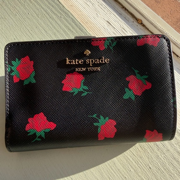 kate spade | Bags | Kate Spade New York Madison Rose Toss Printed ...